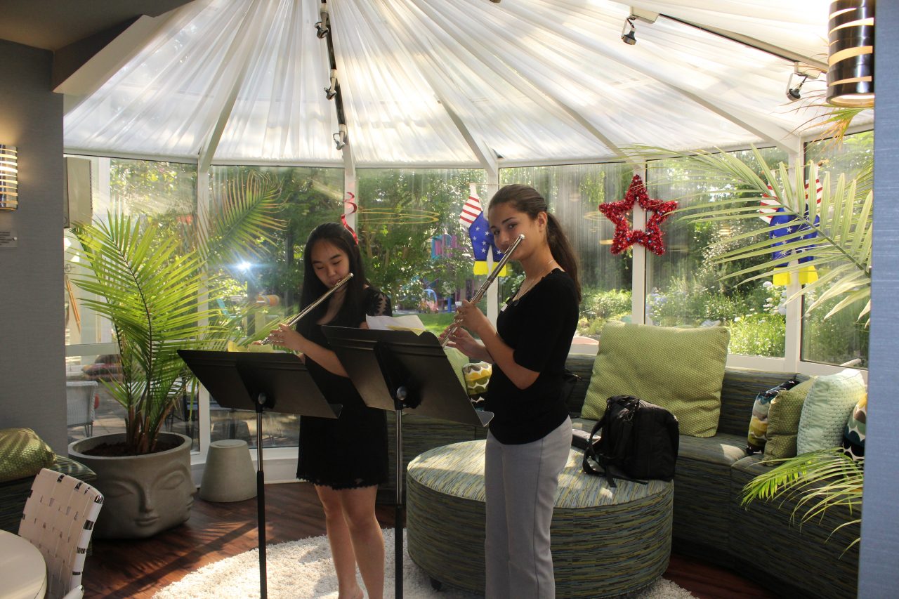 Garden City Pizza and JHS 194 Make a Difference | Tips From Town